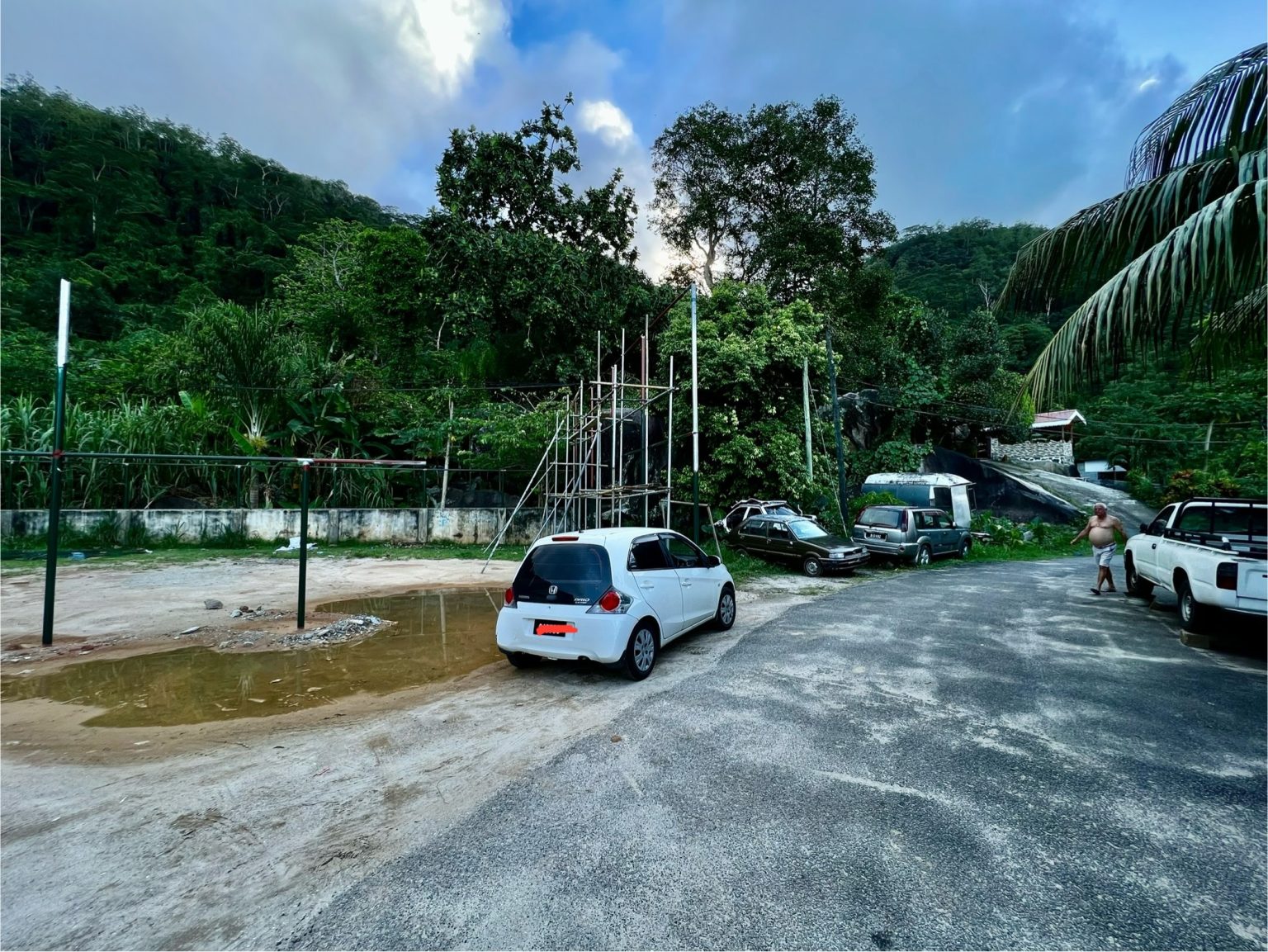Cascade Waterfall in The Seychelles: A Local's Guide